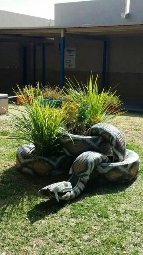 How To Make A Snake Out Of Tires