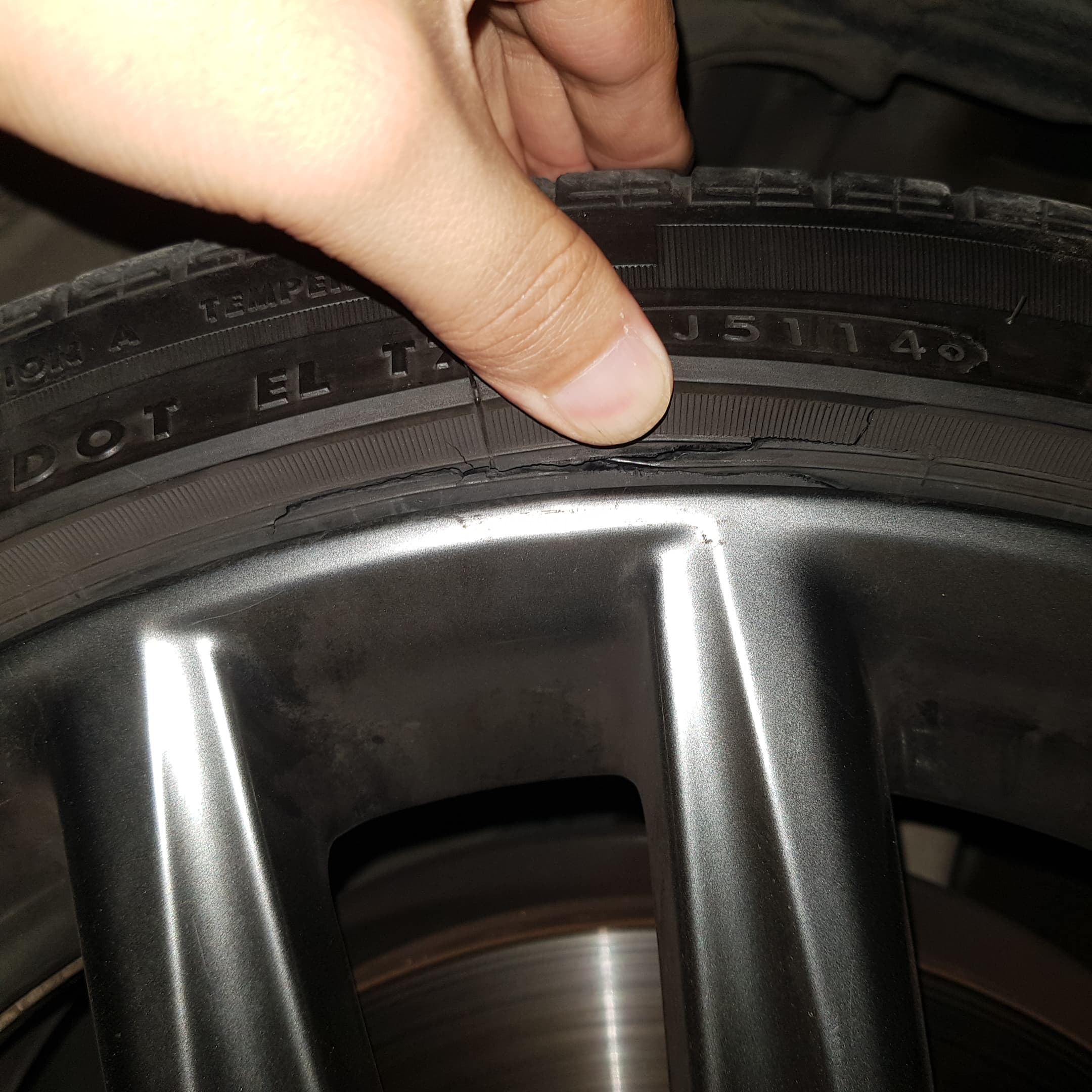 How To Cut Sidewalls Out Of Tires